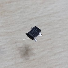 ZQ- Marking Code. ZQ Marking Code. SOT-343. CMPAK-4. UHF / VHF RF Amplifier FET. DongHwan ...