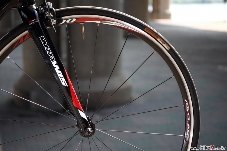 [바이크매거진]가격 경쟁력을 갖춘 위아위스 프로스트 5 : 네이버 블로그